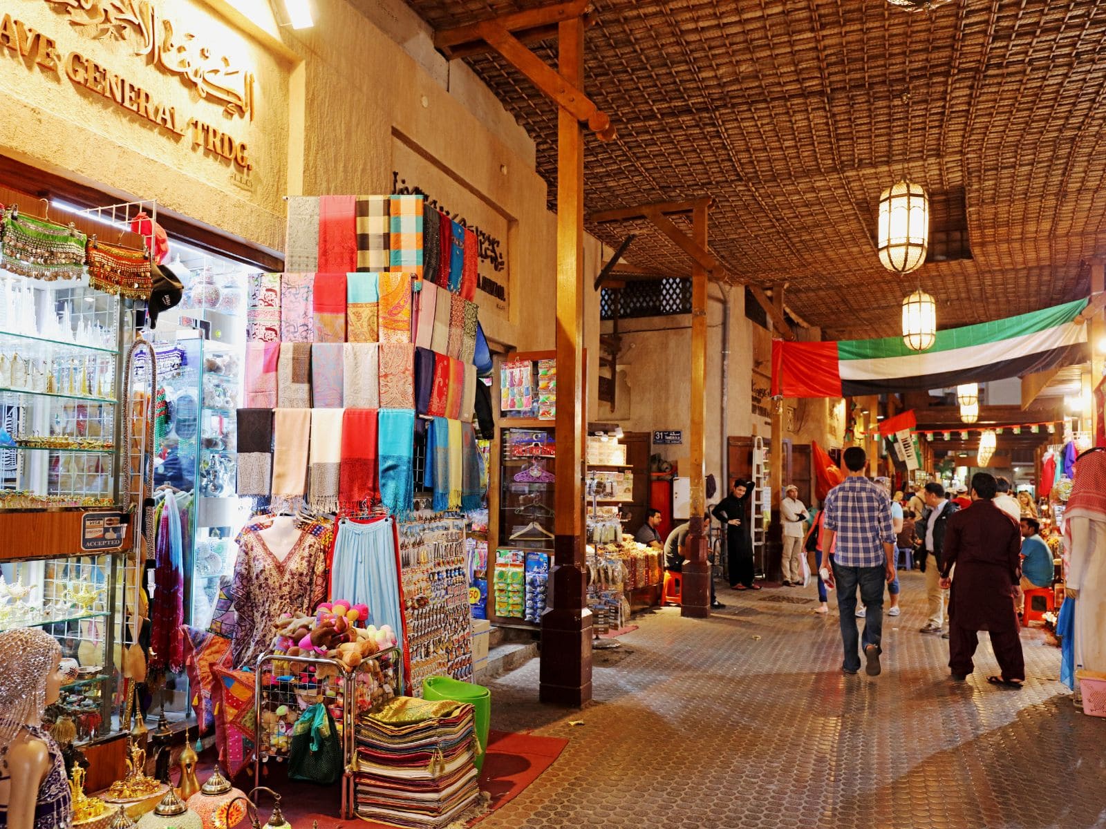 Quartiere Deira, Dubai: Cosa Vedere, Souk e Guida 2025 - Vado a Dubai Blog